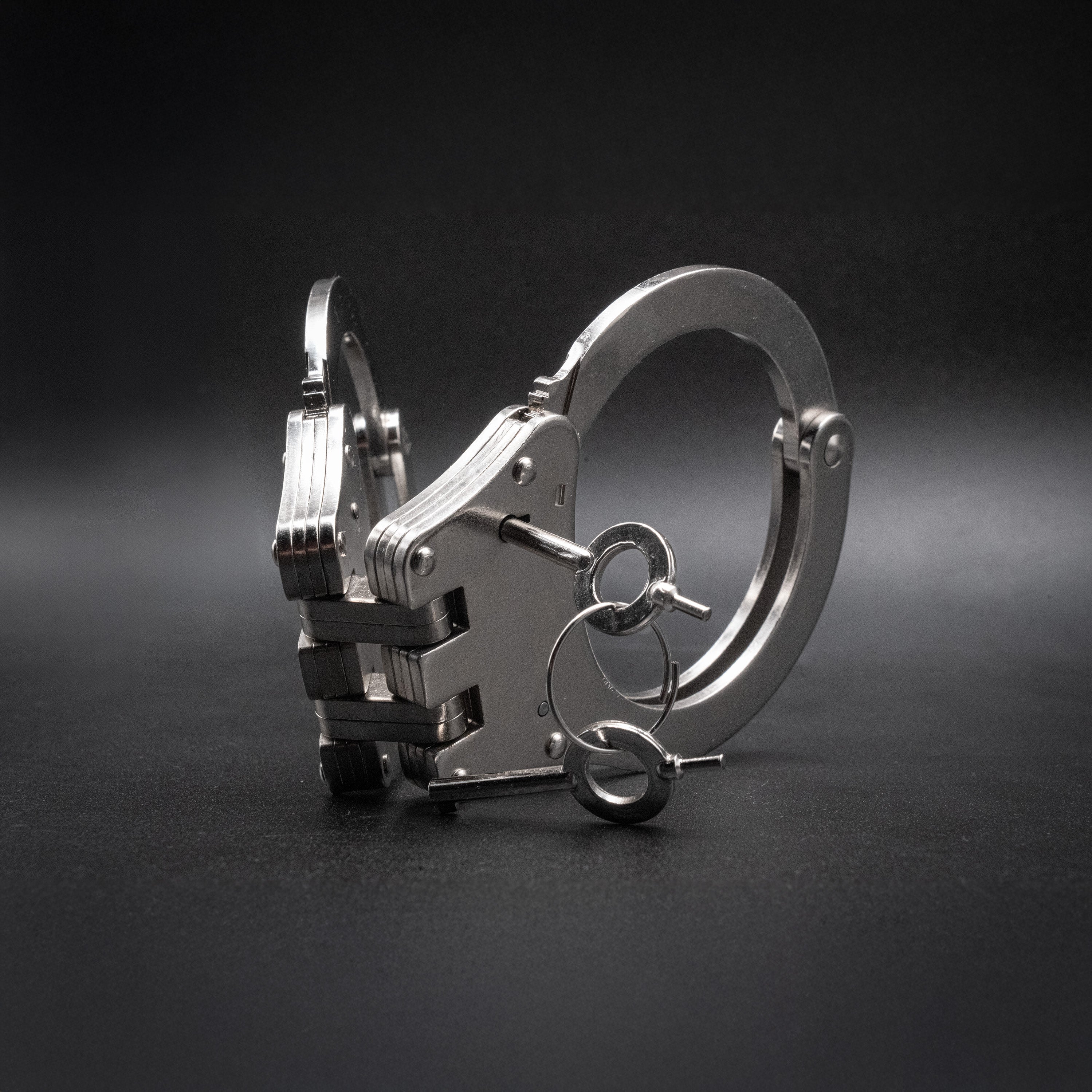 POLICE CUFFS STEEL HINGED – GEAR Berlin